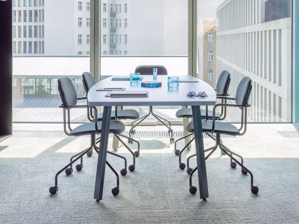 Masa de Conferinta Ergonomic Master | Mese Conferinta | Masa de ...